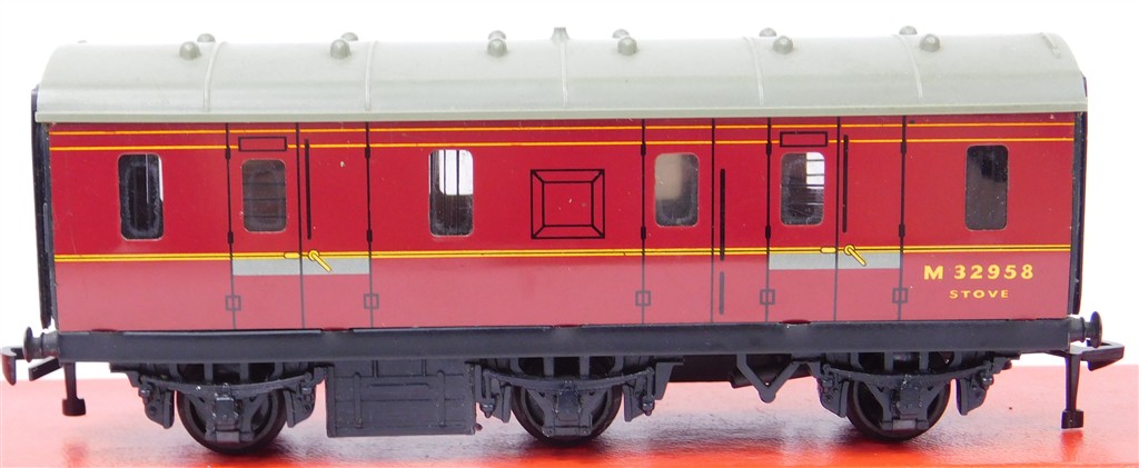 Elaine's Trains - Hornby Dublo 4076 2 rail Stove R 6 wheeled passenger ...