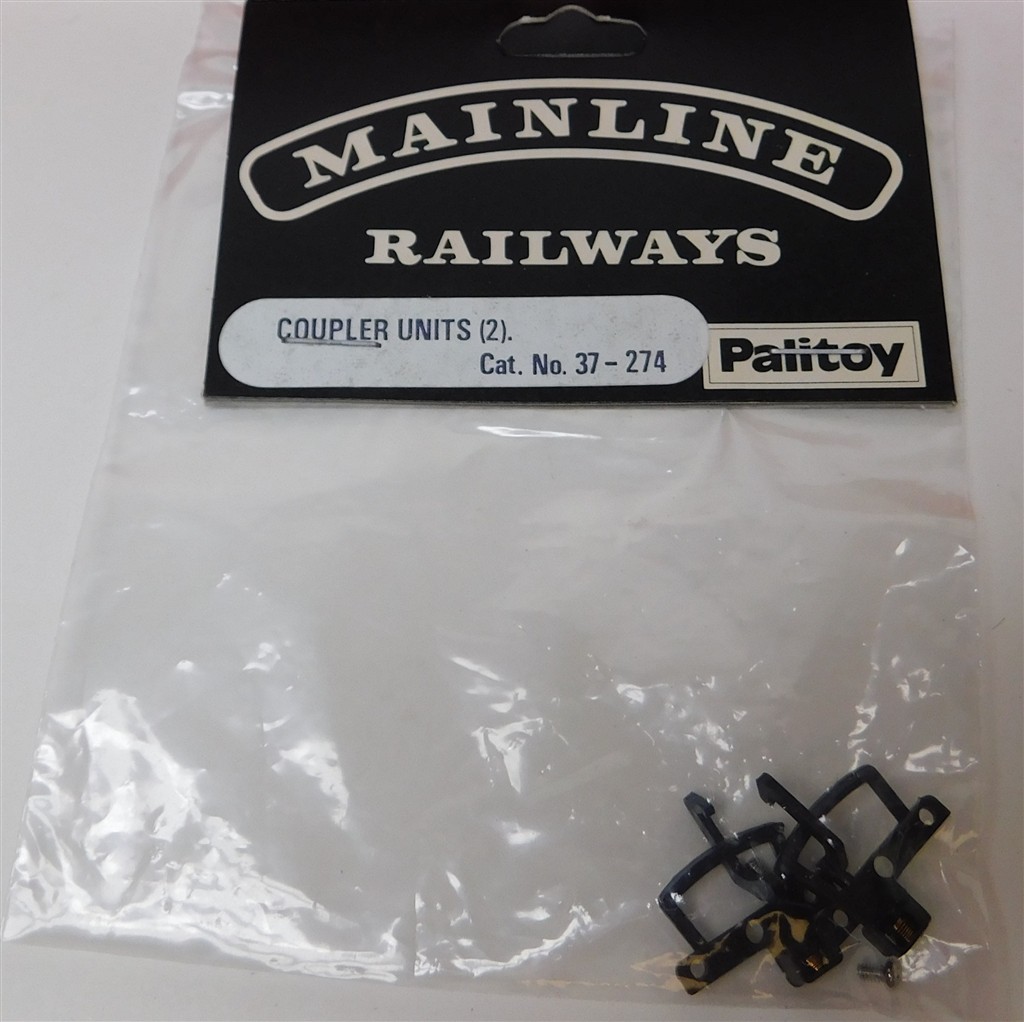 Elaine's Trains - Mainline 37-274 Coupler Units (2) with screws