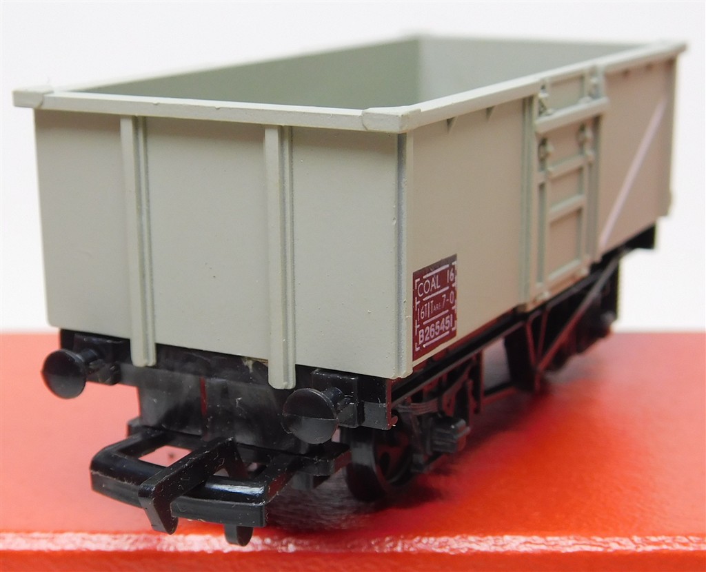 Elaine's Trains - Mainline mineral wagon number B265451